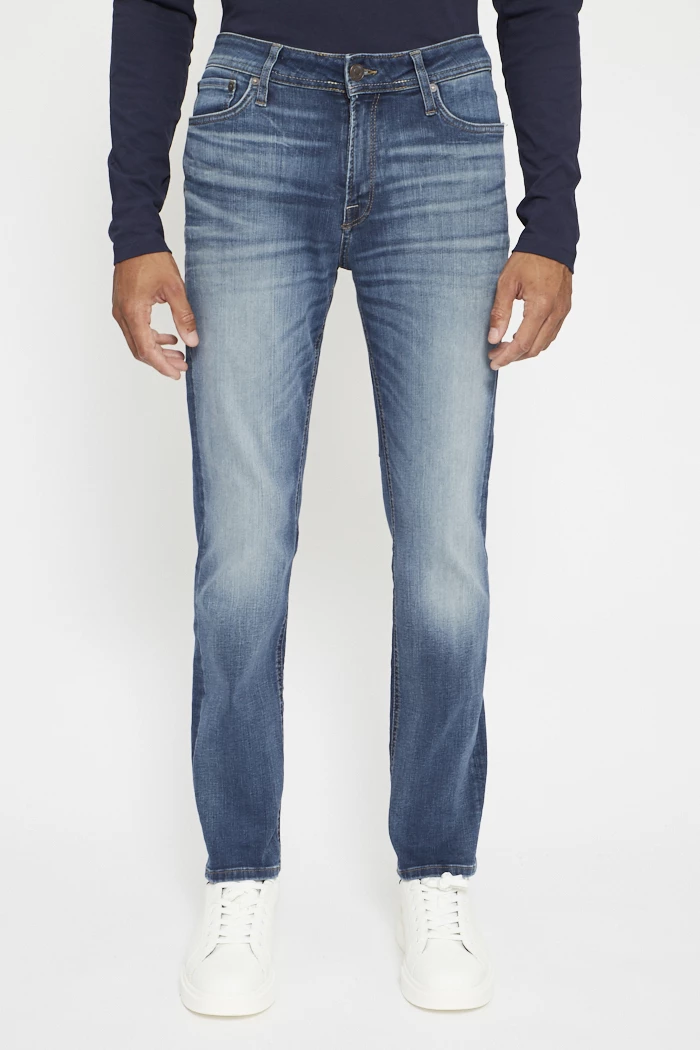 Guys blue jeans store